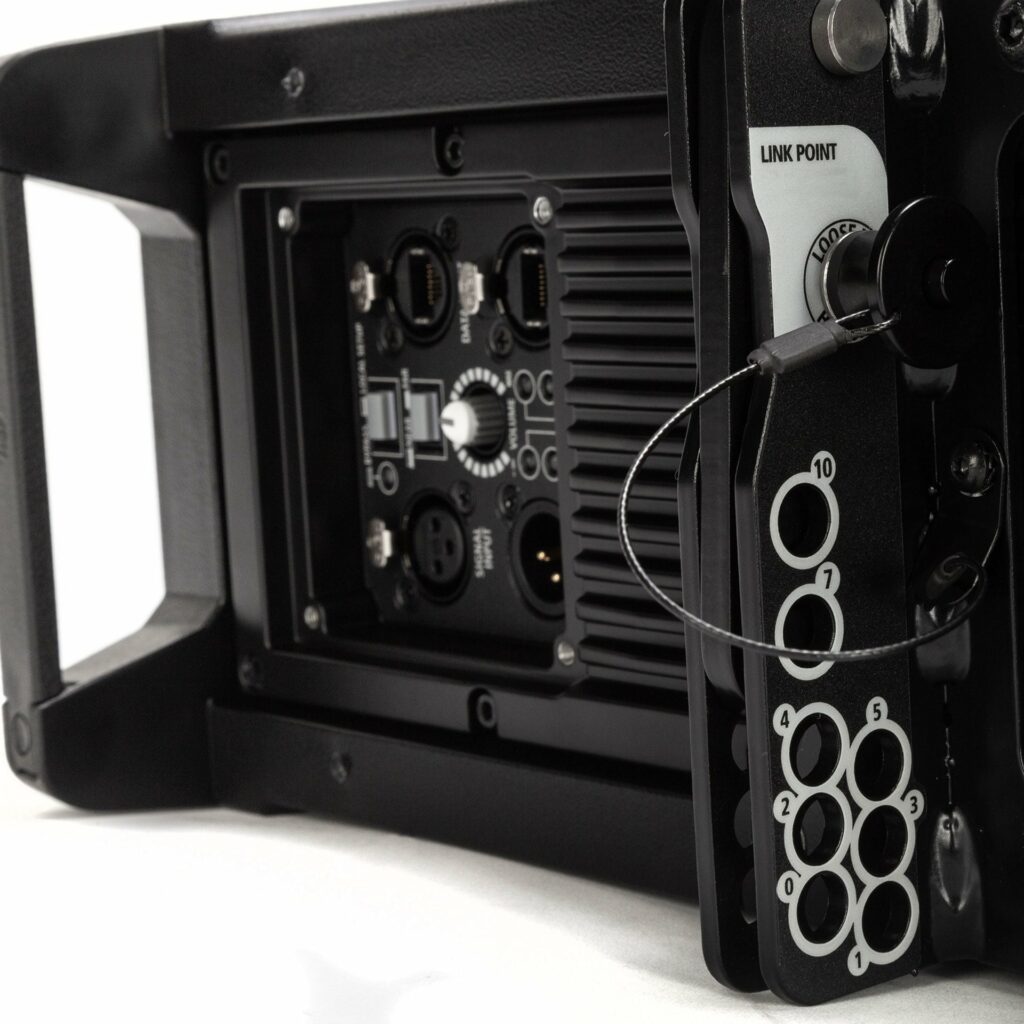 RCF HDL 26-A active 2-way line array module - ProAudioMarket